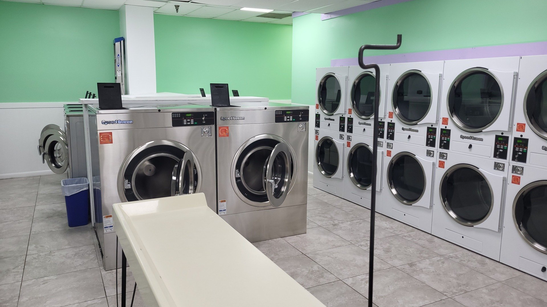 Advance Coin Laundry